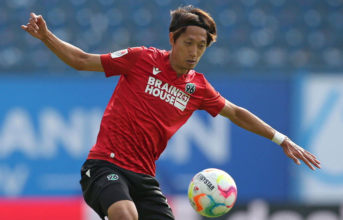 先制点アシスト、決勝ゴールと1G1Aの活躍見せた室屋成がMVP…ただ、最後に鼻骨骨折の不運 - 超ワールドサッカー！