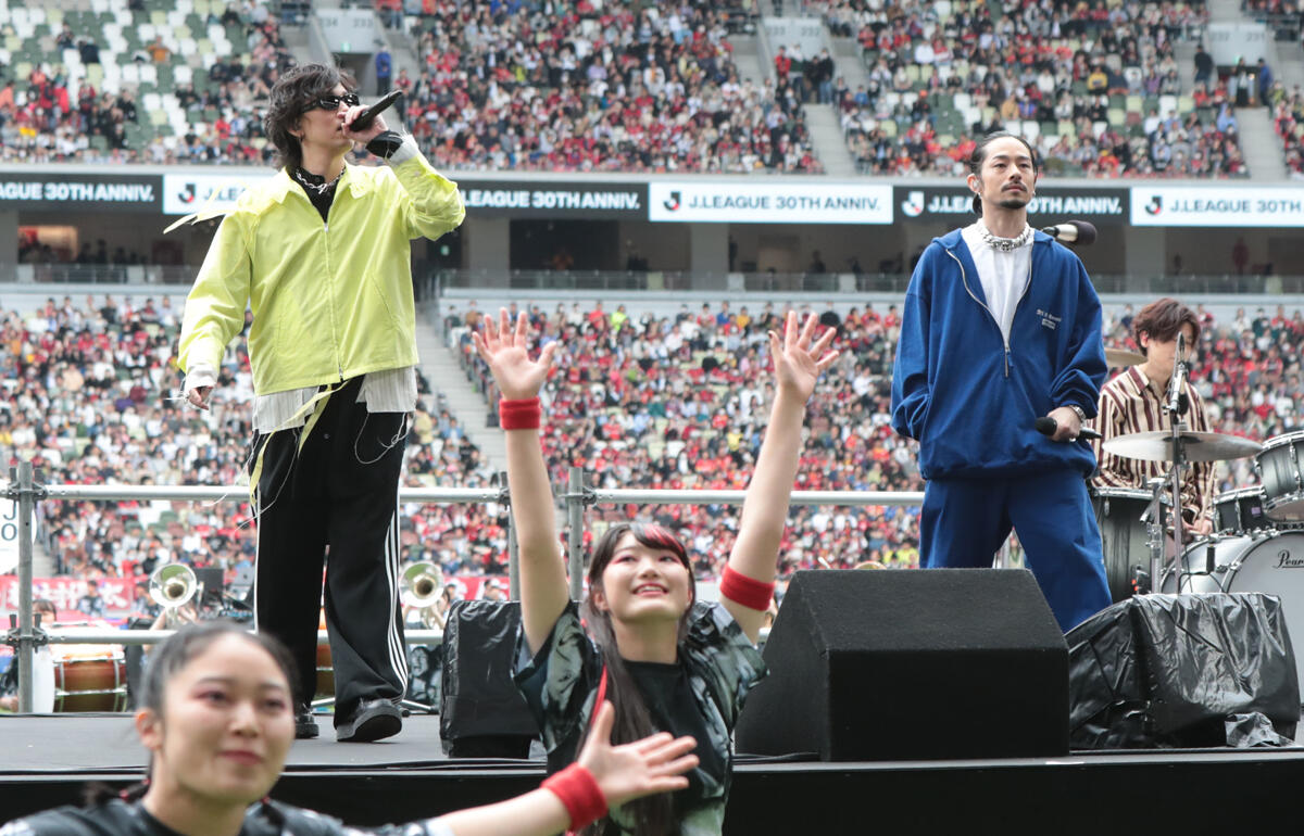 「マジでカッコいい」Jリーグ30周年記念アンセム、RADWIMPSの『大団円 feat.ZORN』ライブパフォーマンスが配信開始「このコラボ、最高すぎる」 - 超ワールドサッカー！